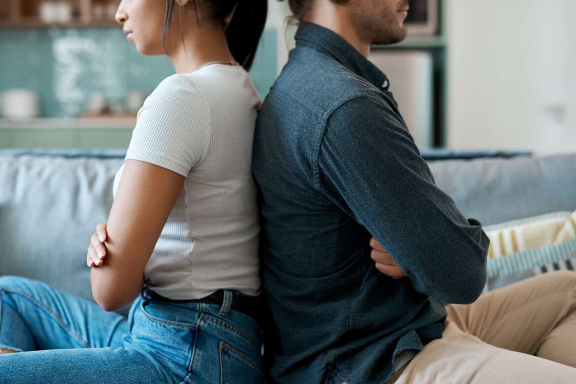 How to Know When You're Fighting a Losing Battle in Your Relationship ...
